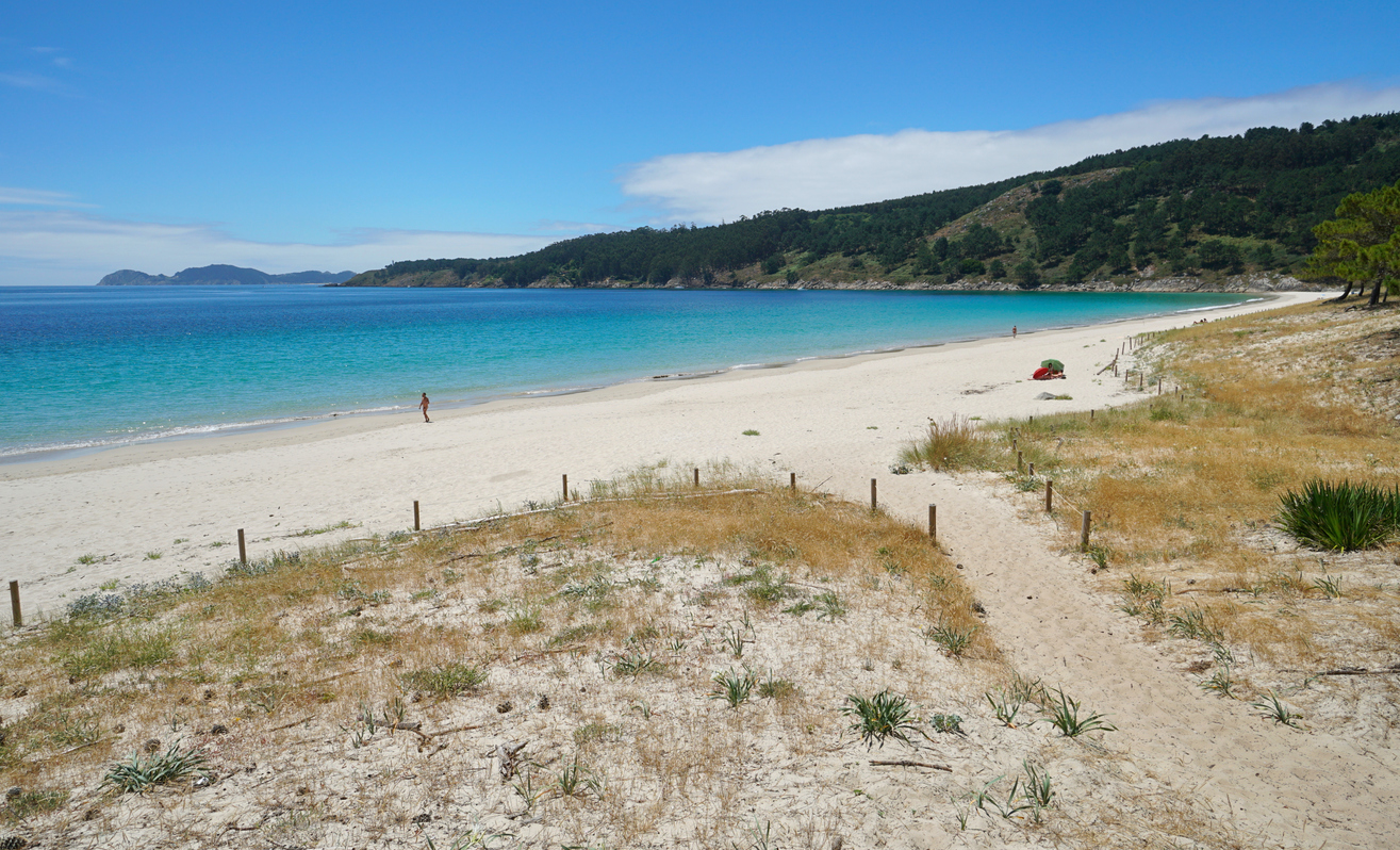 The 18 Best Beaches in Galicia • iWanderWhere?